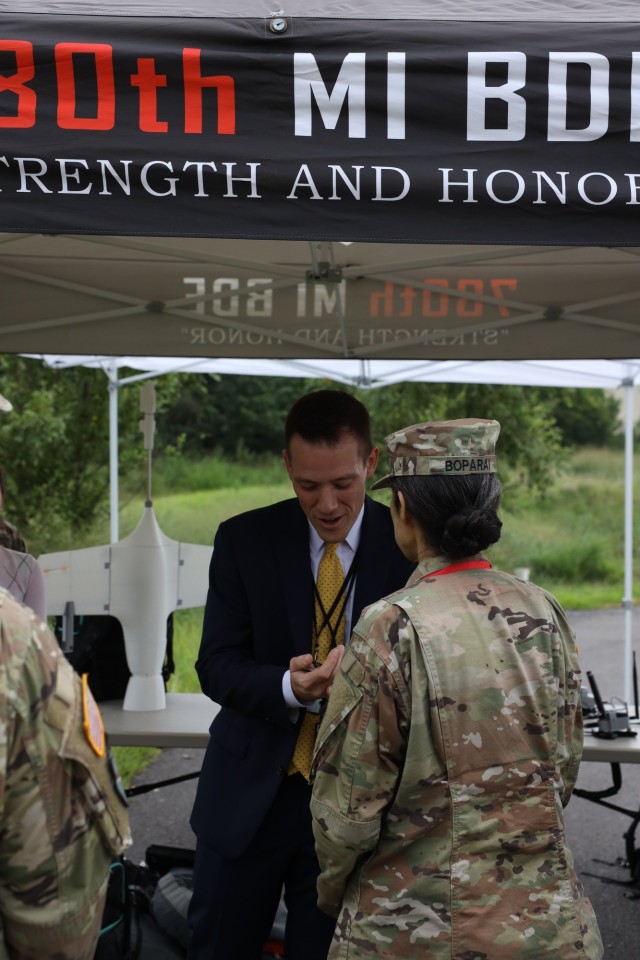 Army Principal Cyber Advisor Visits U.S. Army’s Only Offensive Cyber ...