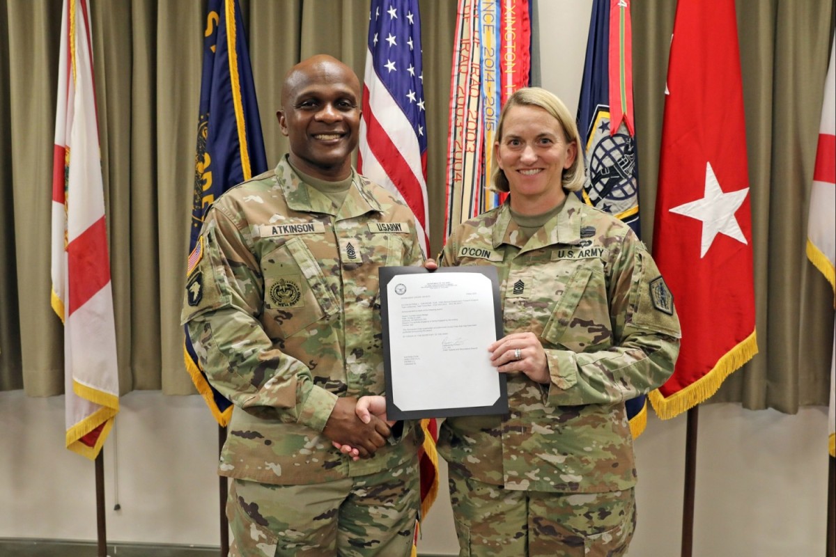 Sergeant major awarded retroactive Combat Action Badge for bravery ...