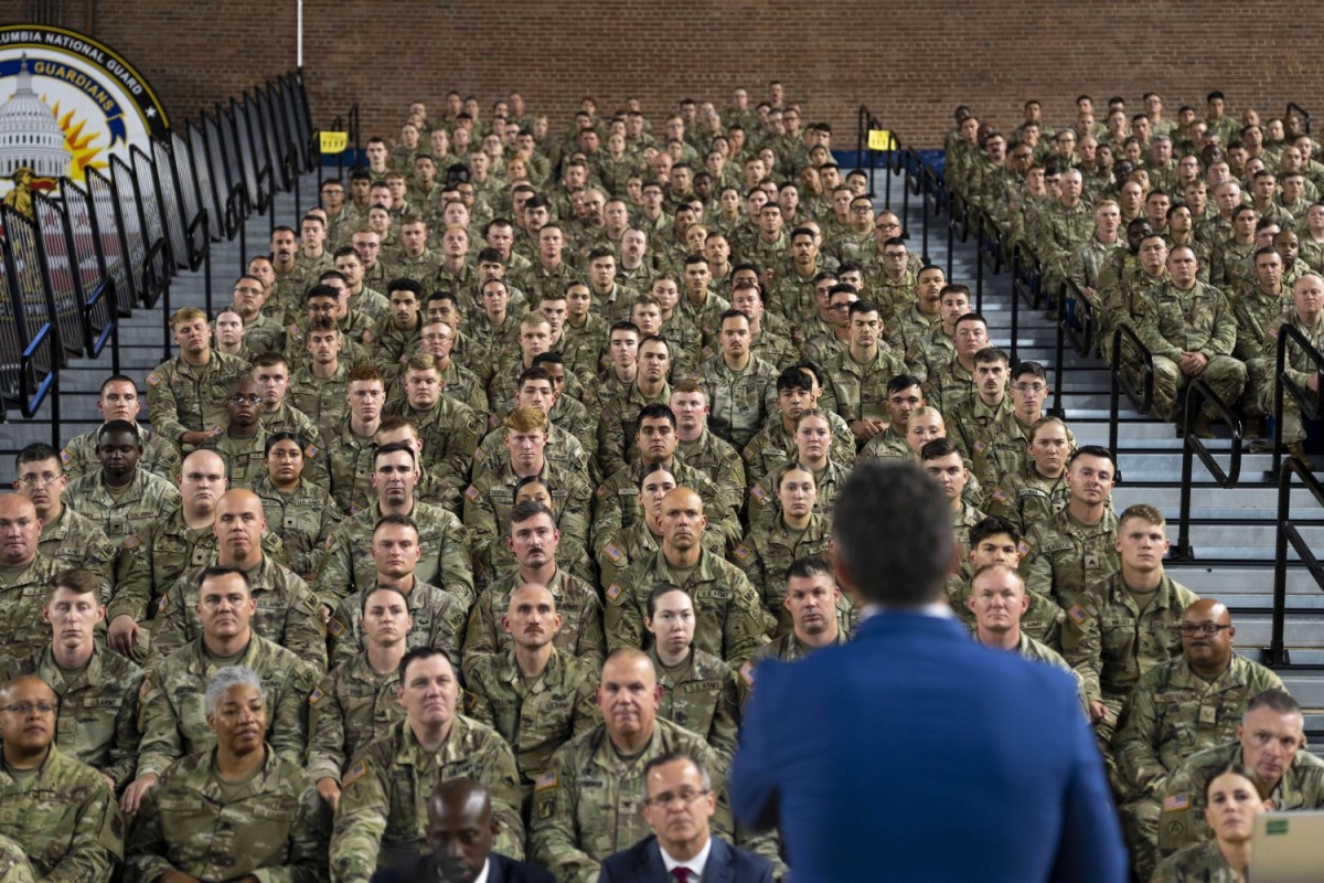 Hegseth, senior DOD officials pay visit to Guardsmen at DC Armory ...