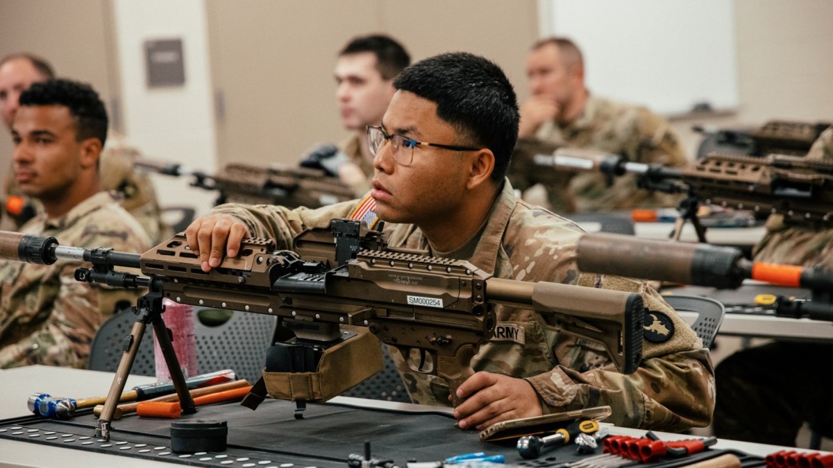 Army fields M250 Automatic Rifle to Minnesota National Guard | Article ...