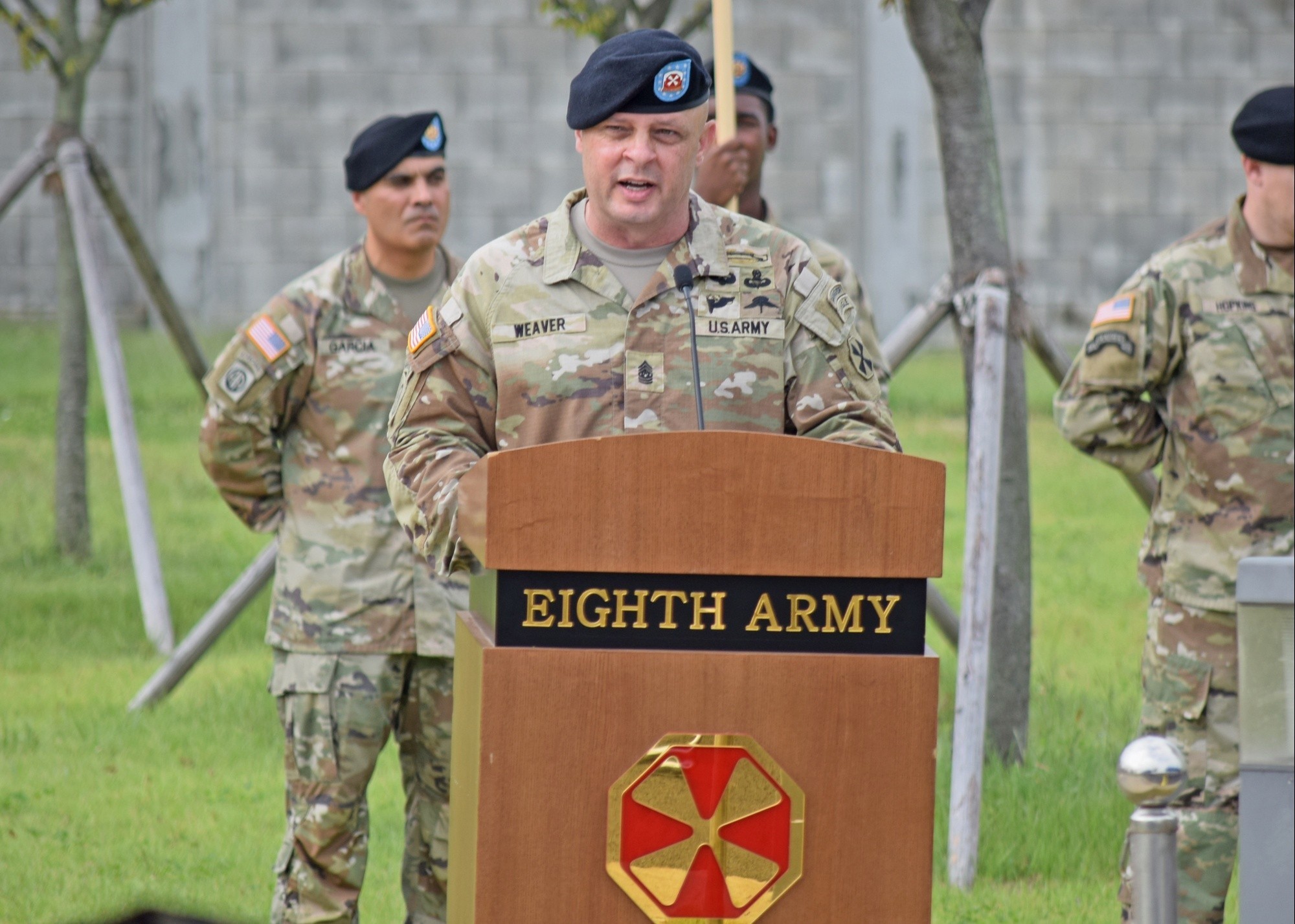 Eighth Army bids farewell to CSM Bolmer, welcomes CSM Weaver as new ...