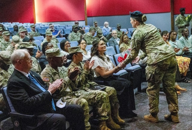 418th Contracting Support Brigade welcomes new senior enlisted leader | Article | The United ...