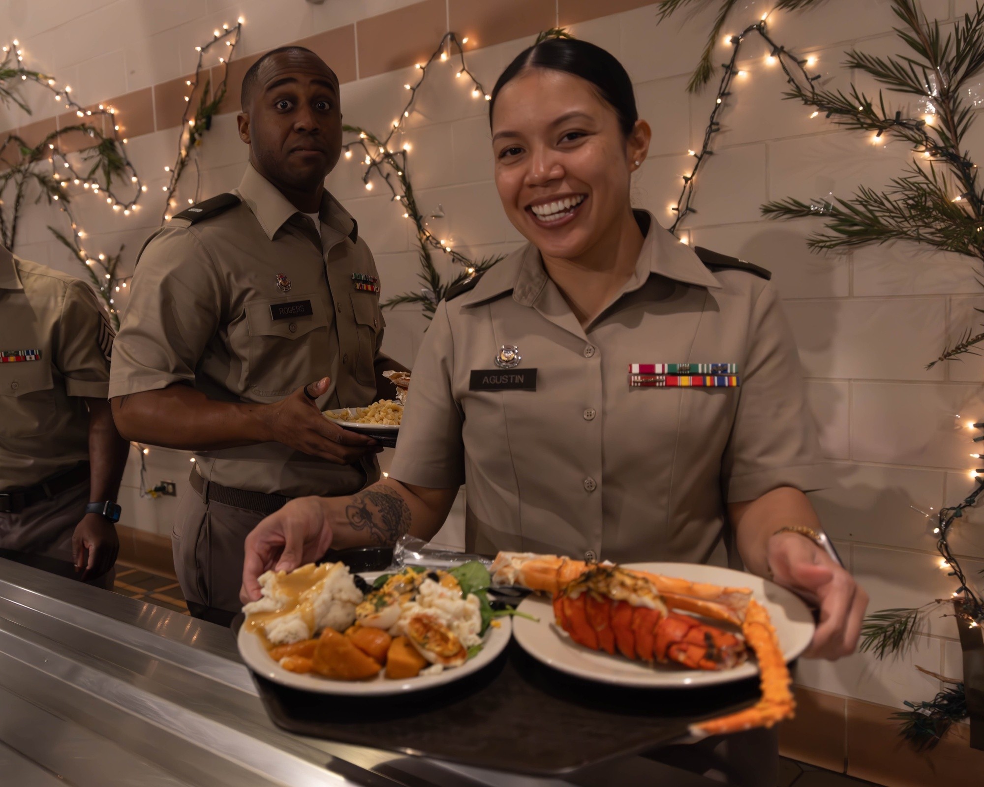 Bronco Café Wins 2025 Best Mess Thanksgiving Competition at Schofield ...