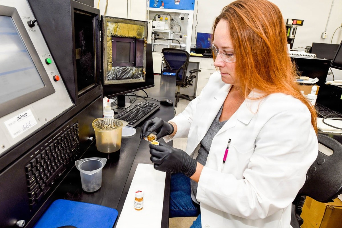 How CCAD's oil lab supports flight safety | Article | The United States ...