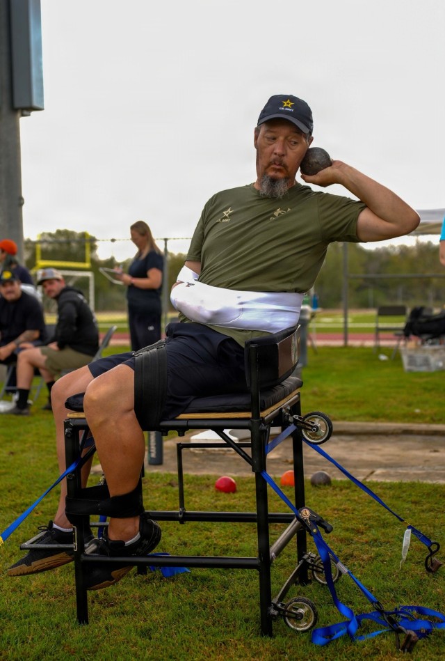 JBSA Adaptive Sports Camp challenges recovering Soldiers | Article ...
