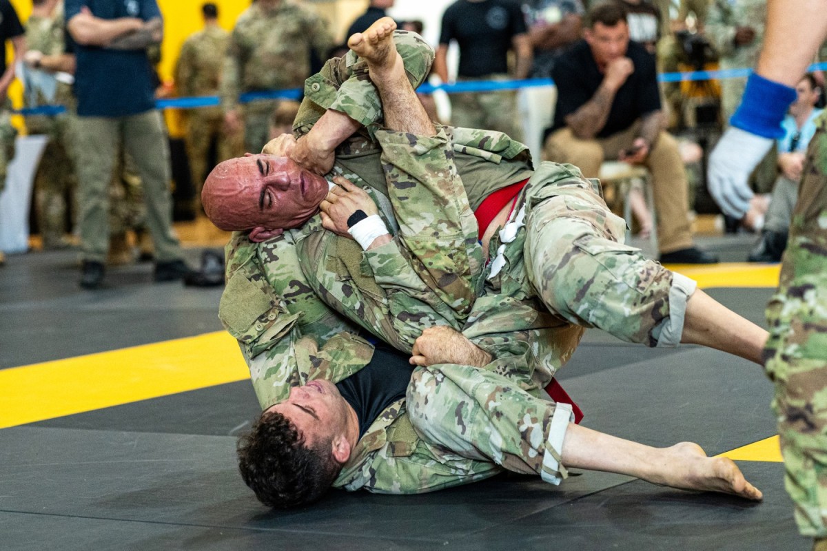 Producing Warriors: The Modern Army Combatives Program | Article | The ...