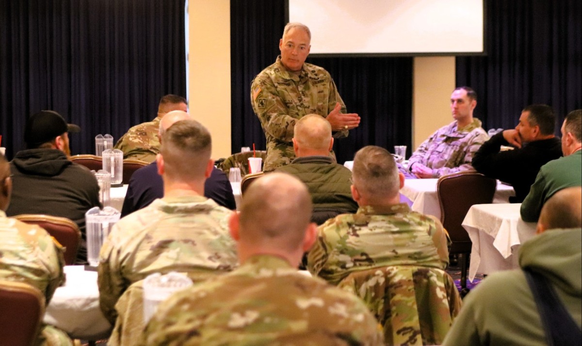 Fort McCoy senior commander, 88th RD commanding general, holds Lunch ...