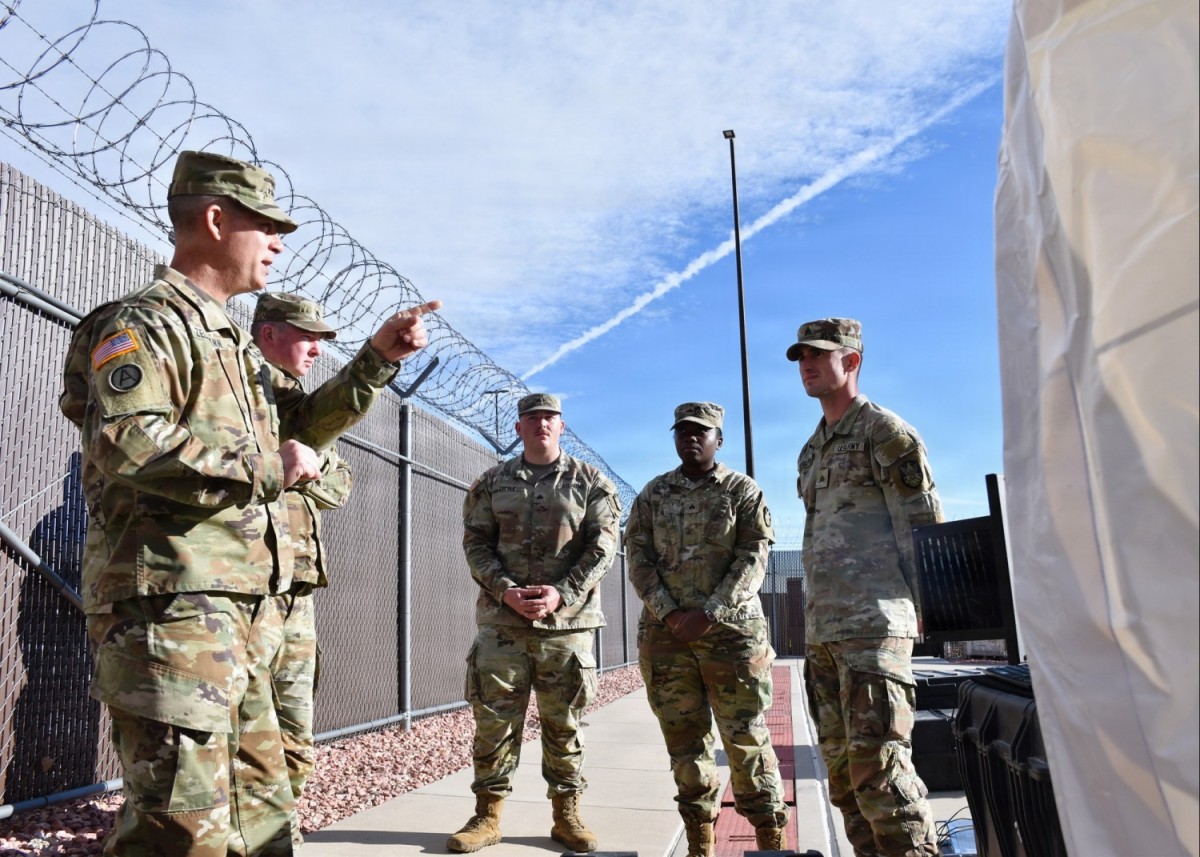 USSPACECOM deputy commander visits SMDC | Article | The United States Army