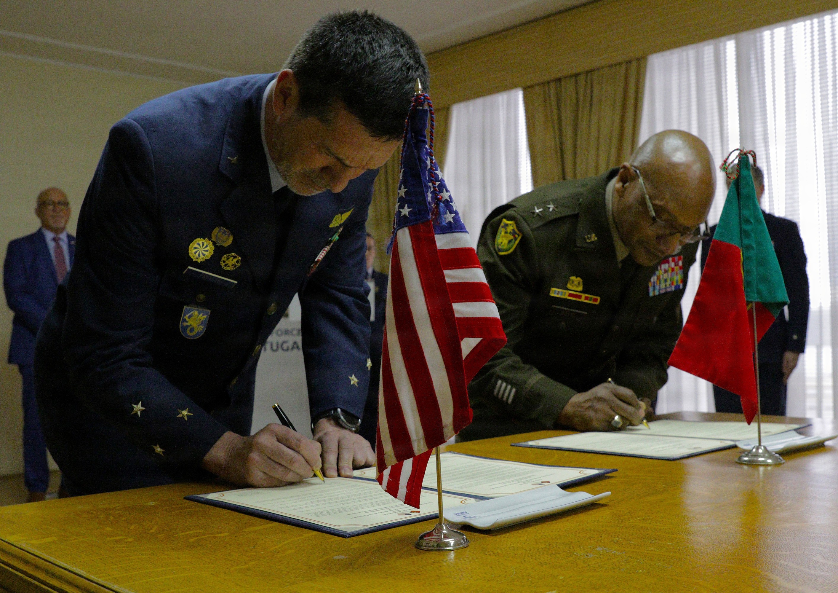 Illinois National Guard, Portugal Sign New State Partnership Agreement ...