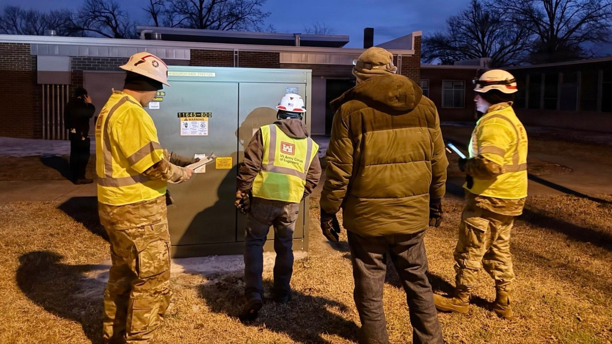 USACE team works to provide emergency power to reopen Nashville schools ...