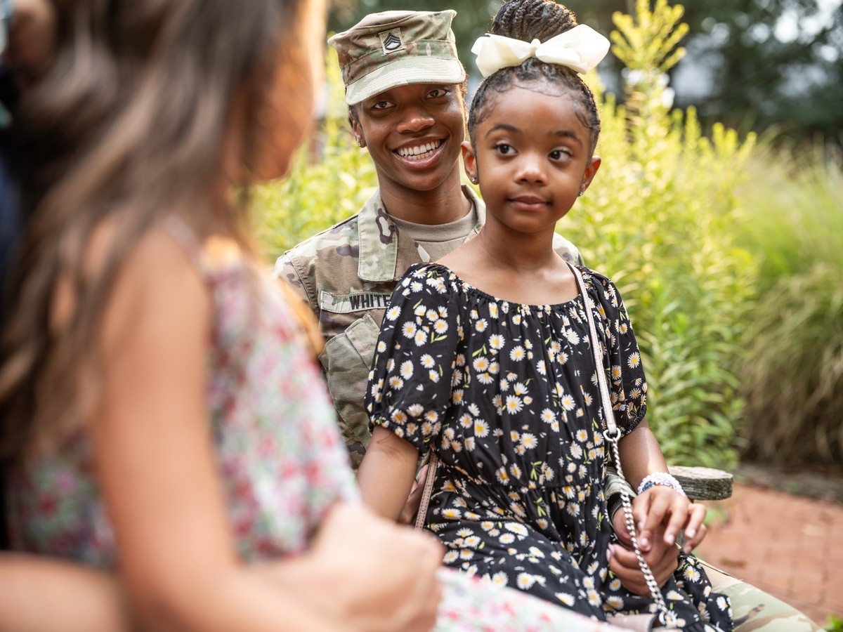 Heroes Growing Up in the Ranks: Honoring Military Children | Article ...