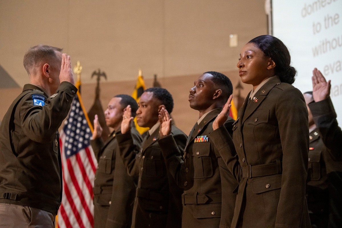 USAREC Deputy Commanding General Addresses Newly Commissioned Bear ...